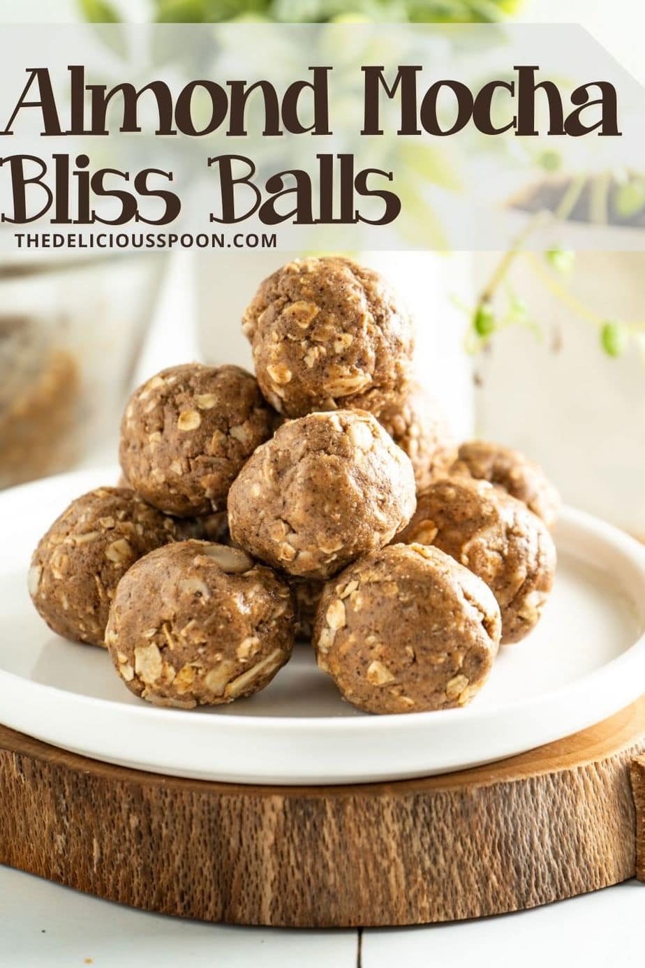 Easy Bliss Balls Recipe - Mocha flavoured with almond crunch!