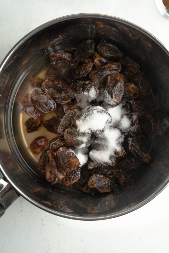 Oatmeal Date Bars - A Canadian Favorite!