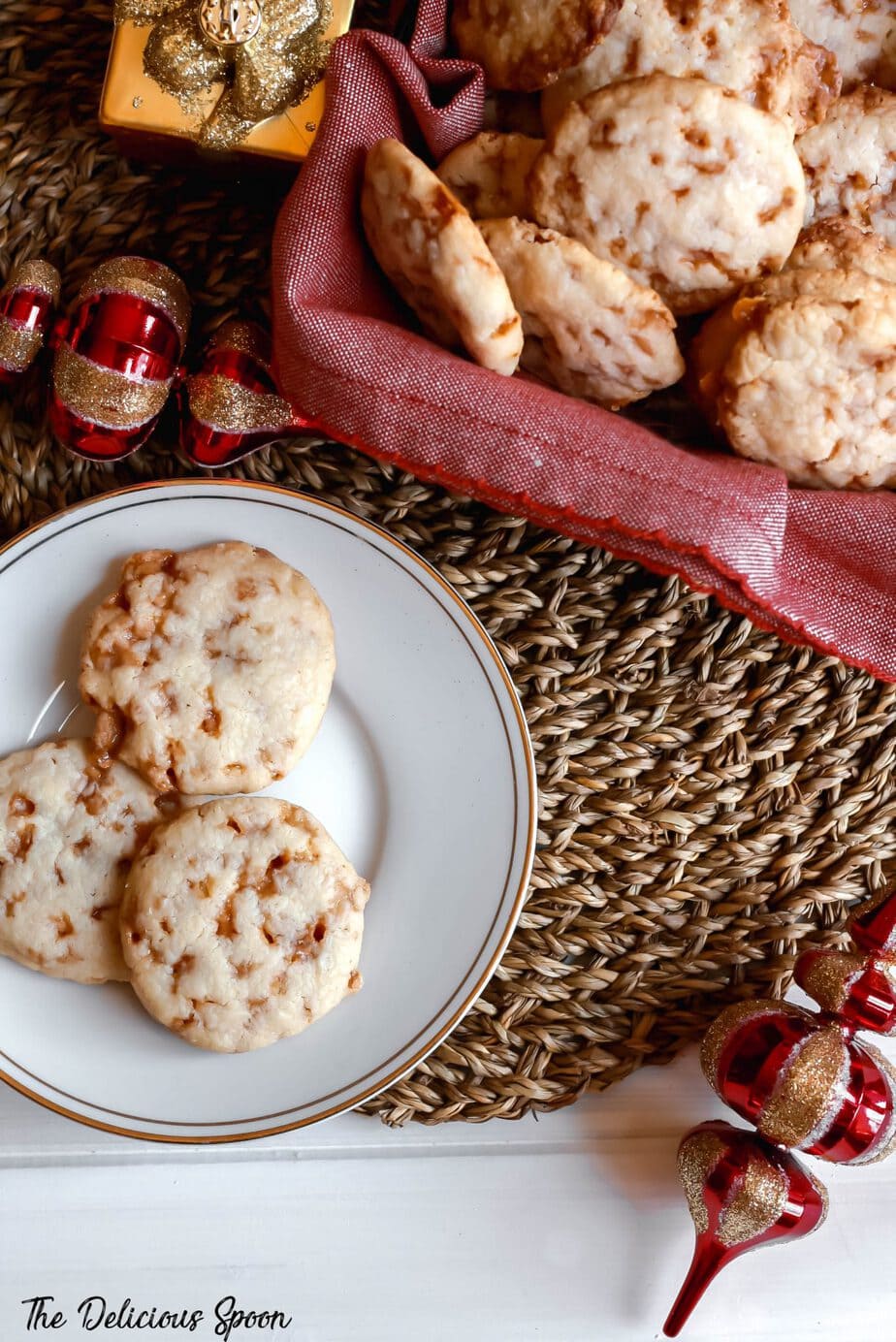 Skor Shortbread Meltaway Cookies - The Delicious Spoon