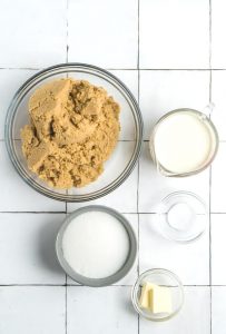 Brown Sugar Penuche Fudge Recipe (Penuche) - The Delicious Spoon