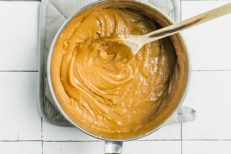 Brown Sugar Penuche Fudge Recipe (Penuche) - The Delicious Spoon