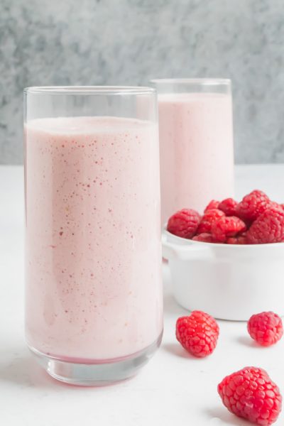 Green Tea Raspberry Smoothie - The Delicious Spoon