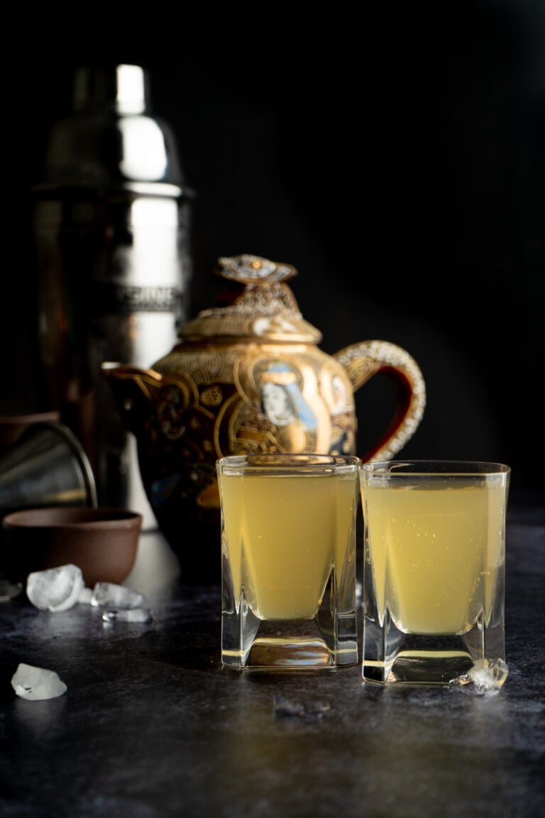 Green Tea Shot recipe made with Jamieson and Peach Schnapps - The ...