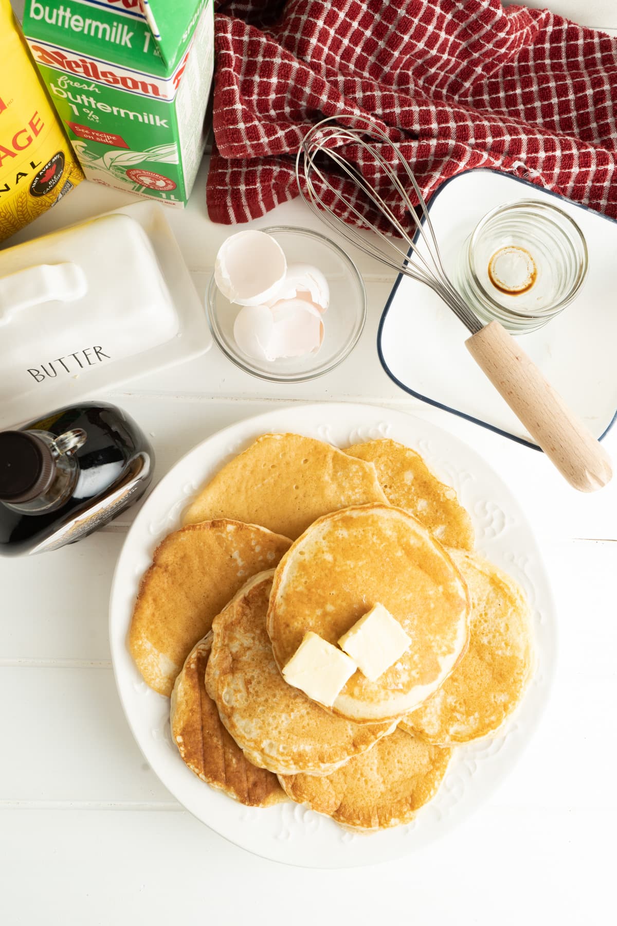 Light and Fluffy Restaurant Style Pancakes