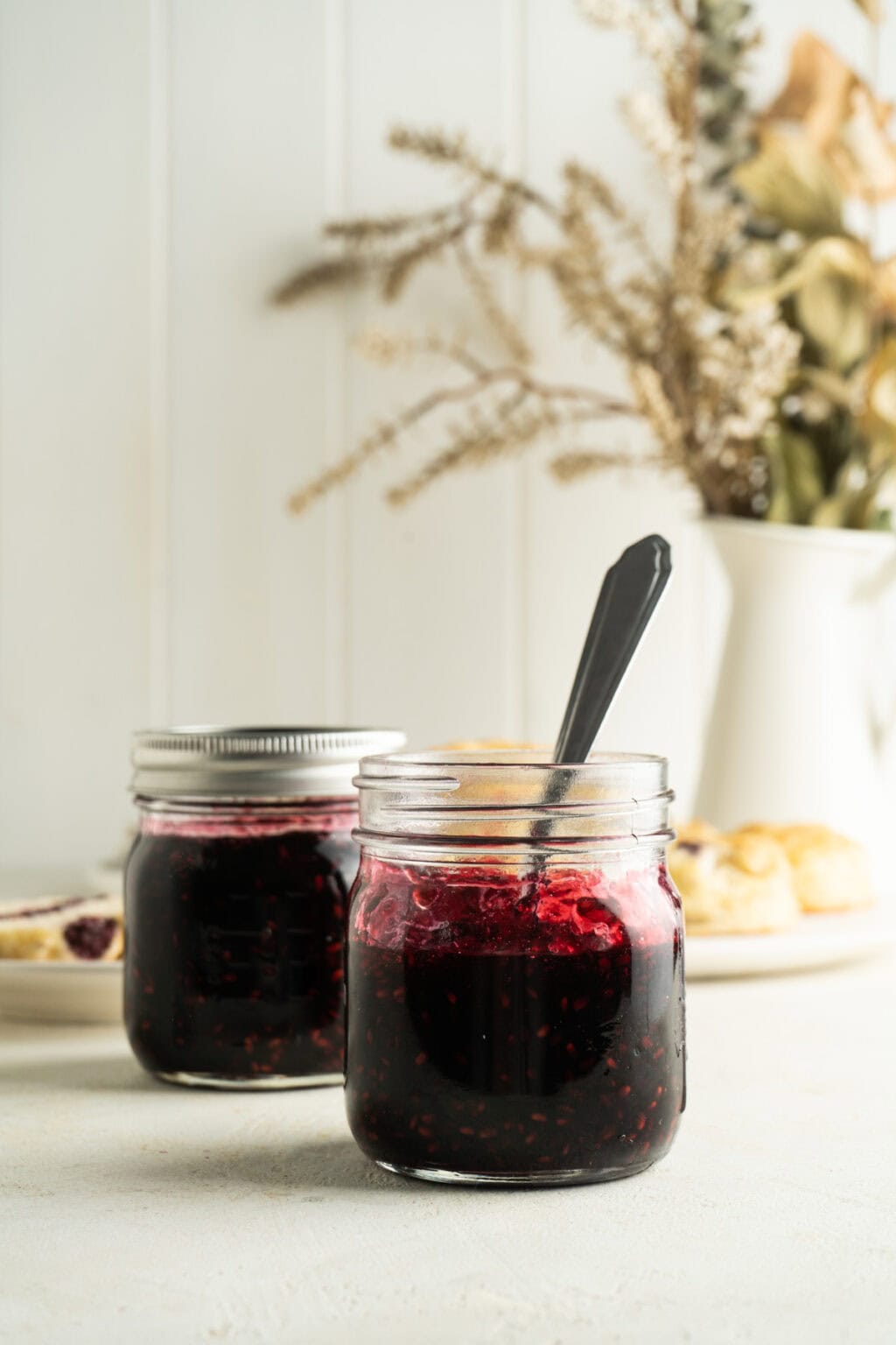 Easy Blackberry Jam Recipe Without Pectin - The Delicious Spoon